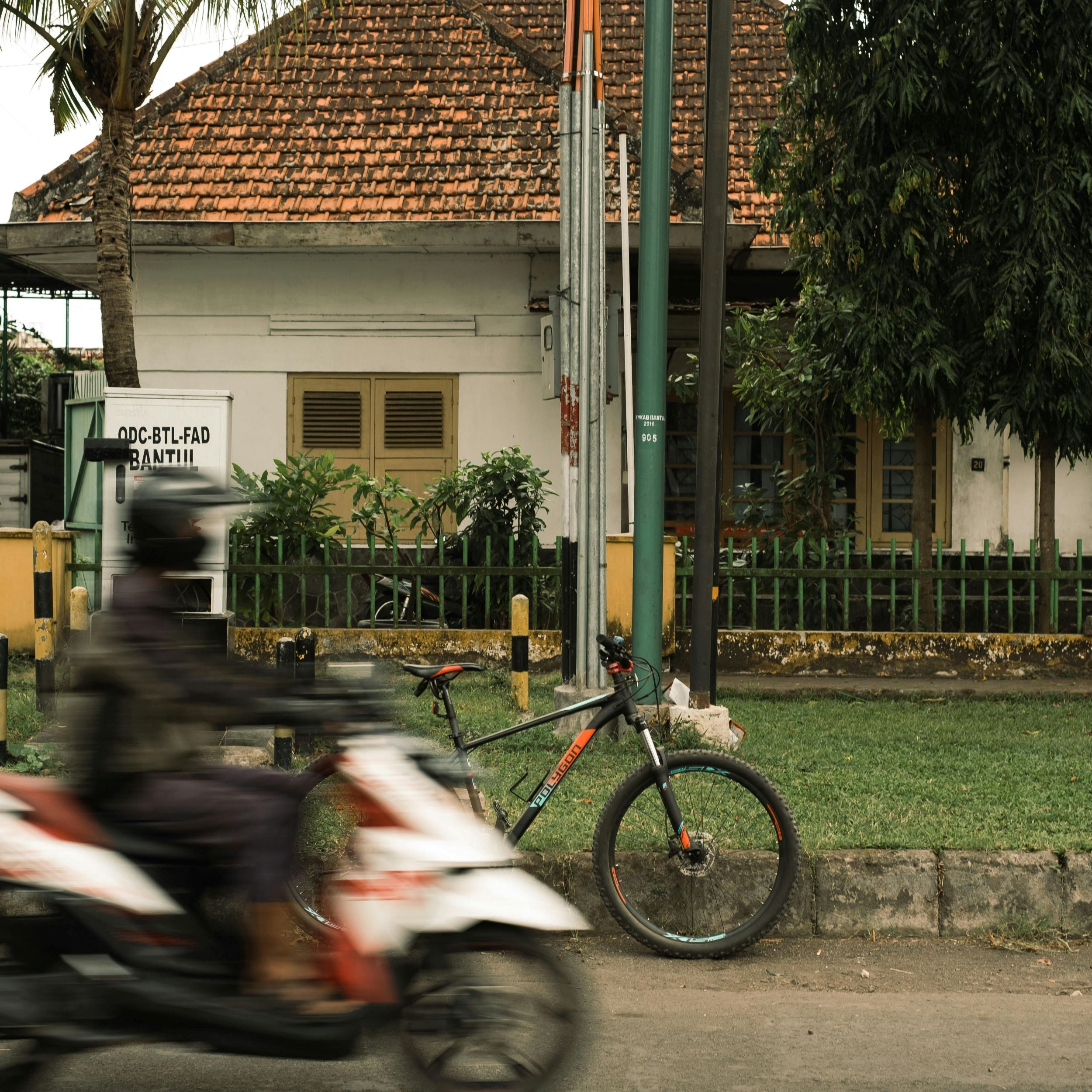 The Ultimate Outdoor Security Upgrade: Why Dzees Solar Camera is Your ...